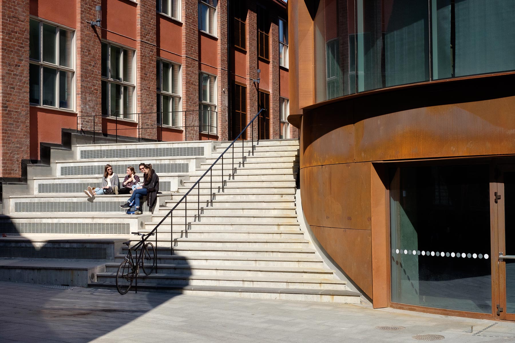 New entrance square at KTH - Tengbom